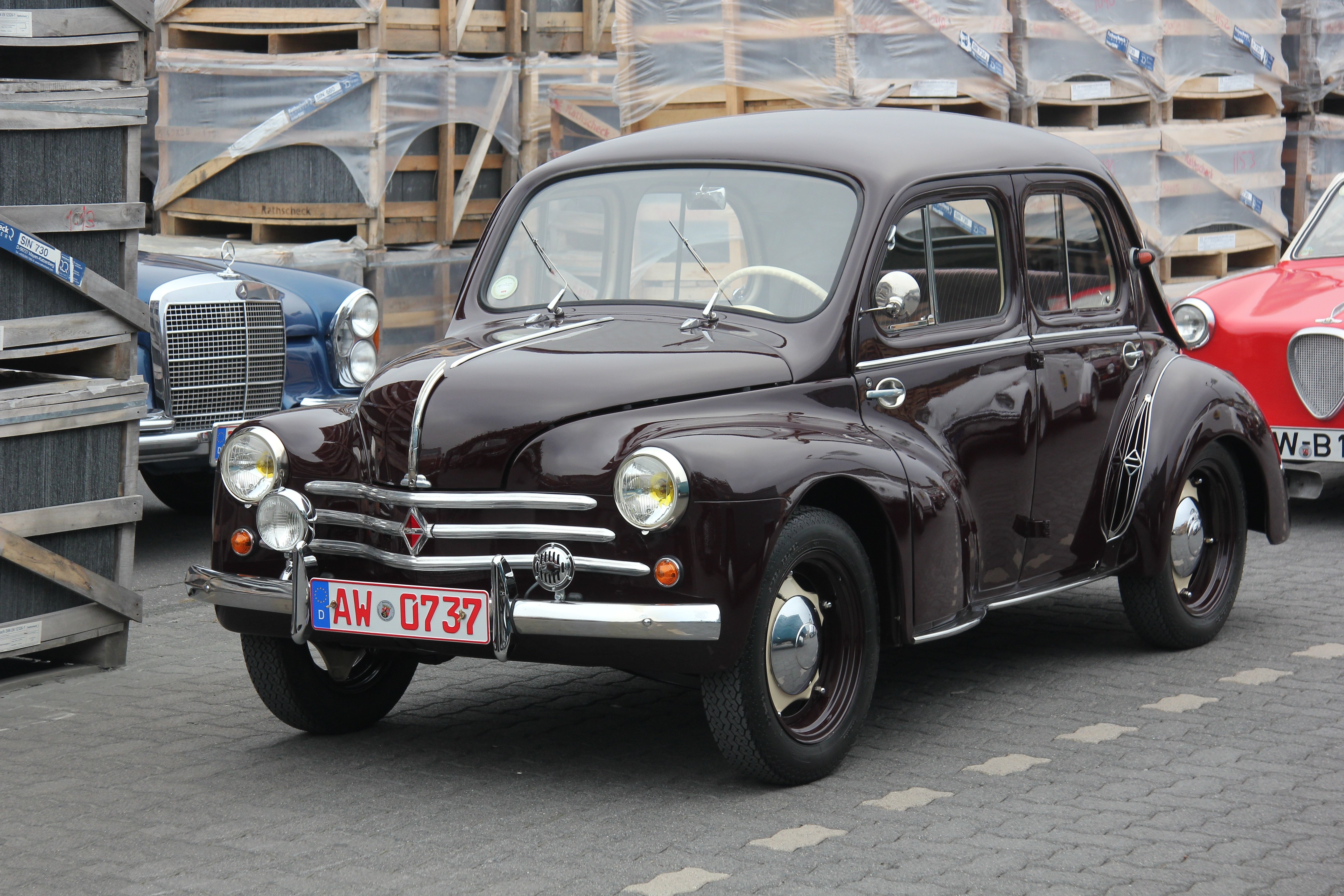 How to Value a Classic Car: Best Online Tools and Price Guides in 2025