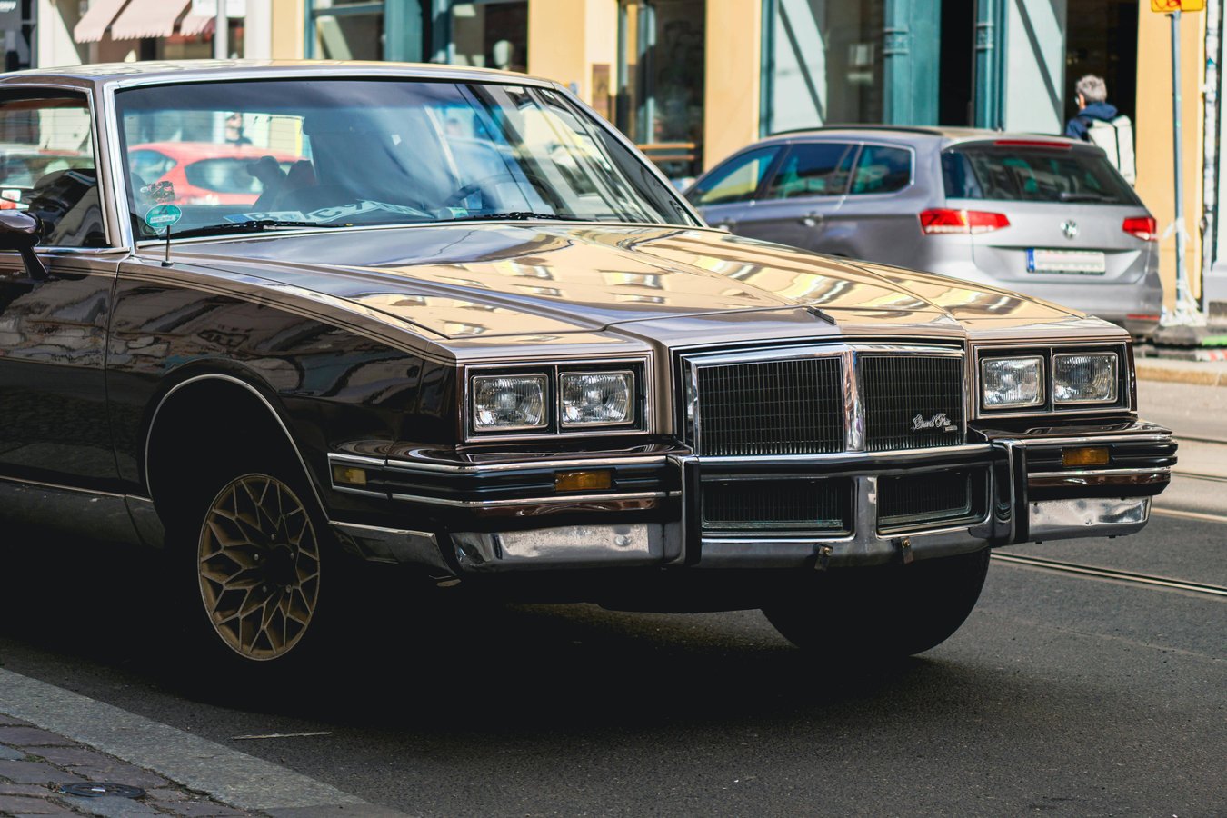 HMF, MPF, DTHC & Customs Bonds: Key Fees for US Car Imports Explained